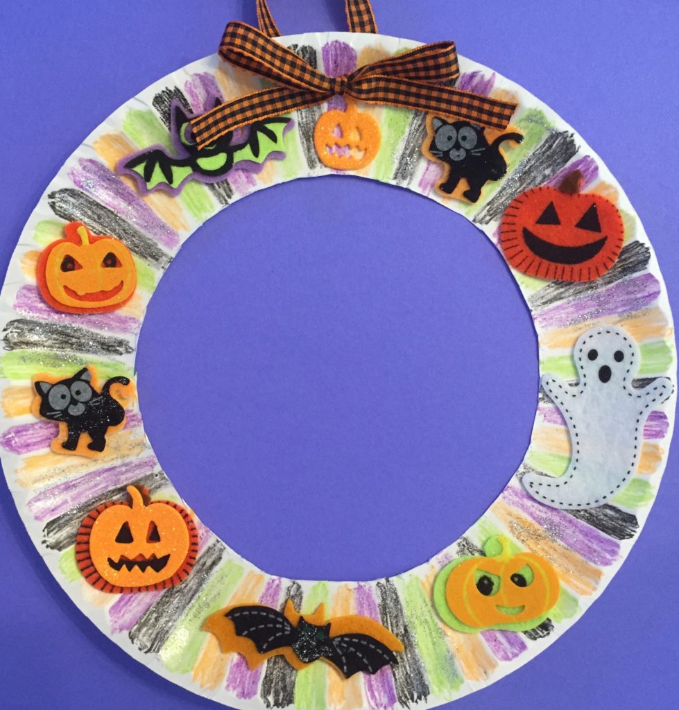 Easy Halloween Paper Plate Wreath Craft Glitter On A Dime Easy Halloween Paper Plate Wreath Craft Glitter On A Dime