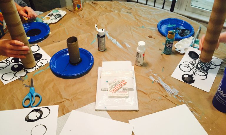 Circle Painting Process Art - Easy Craft for All Ages - Glitter On A Dime