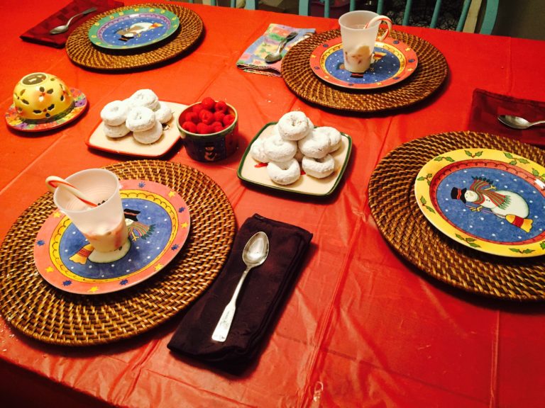 A Simple Elf on the Shelf Arrival Breakfast - Glitter On A Dime