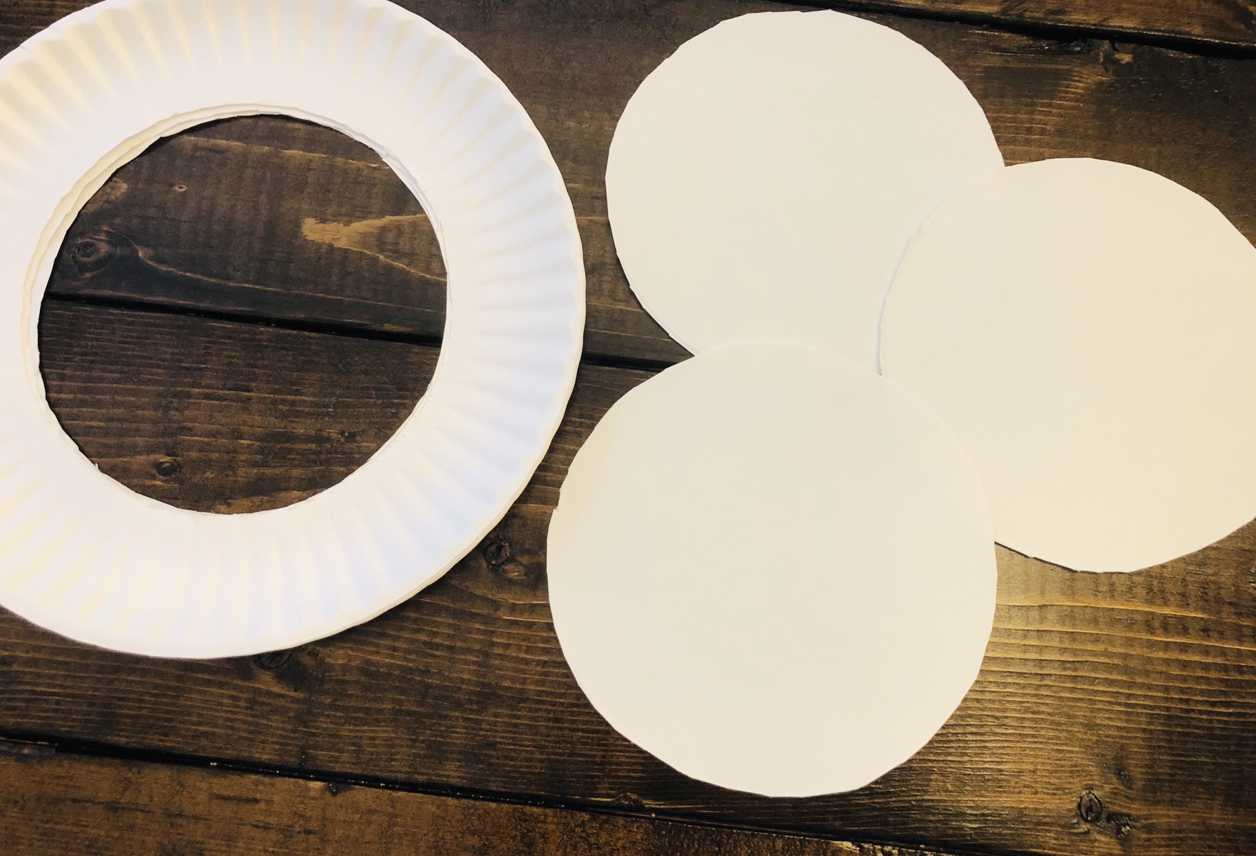 Paper Ornament Craft for Preschoolers - Glitter On A Dime