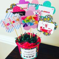 How to Make a Gift Card Bouquet for Teachers - Glitter On A Dime