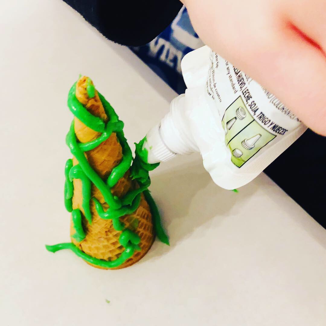 Sugar Cone Christmas Tree Craft for Kids - Glitter On A Dime