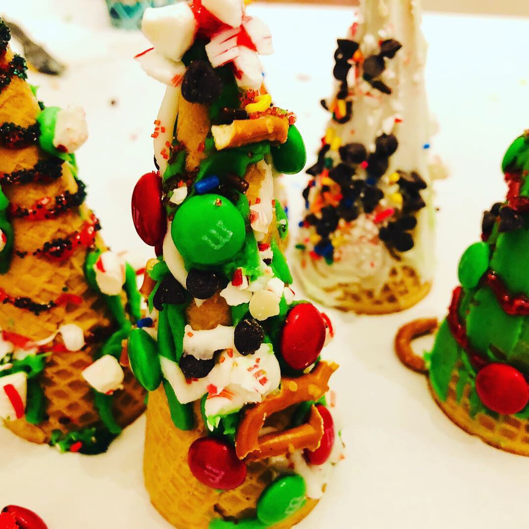 Sugar Cone Christmas Tree Craft for Kids - Glitter On A Dime