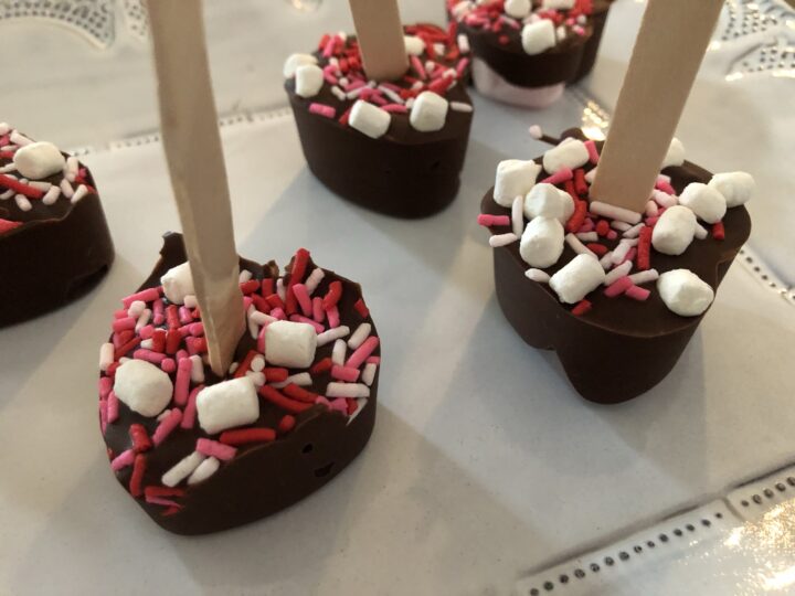 Valentine Hot Chocolate Sticks - Glitter On A Dime