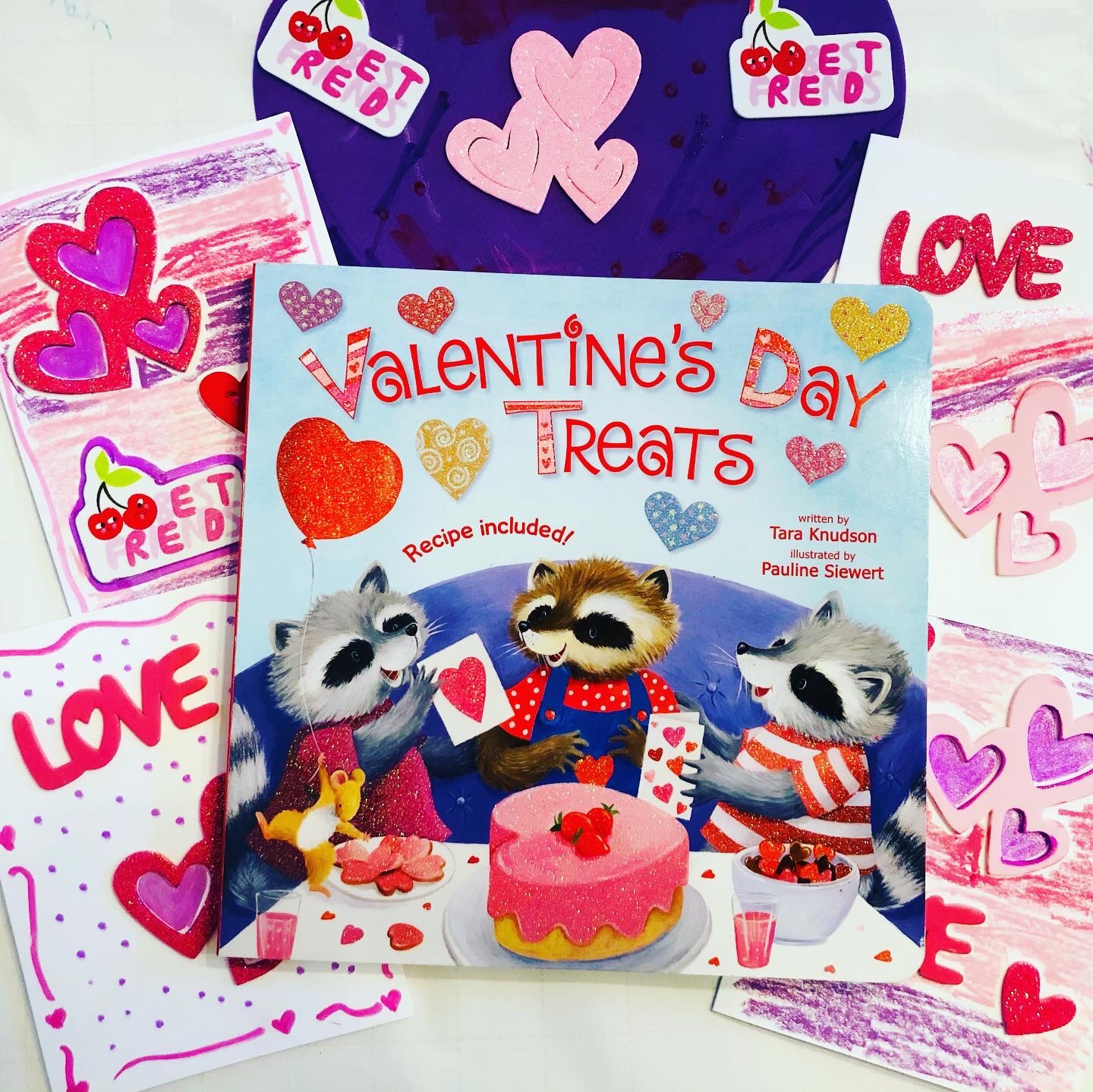 Valentine Card Activity Tray and Board Book - Glitter On A Dime