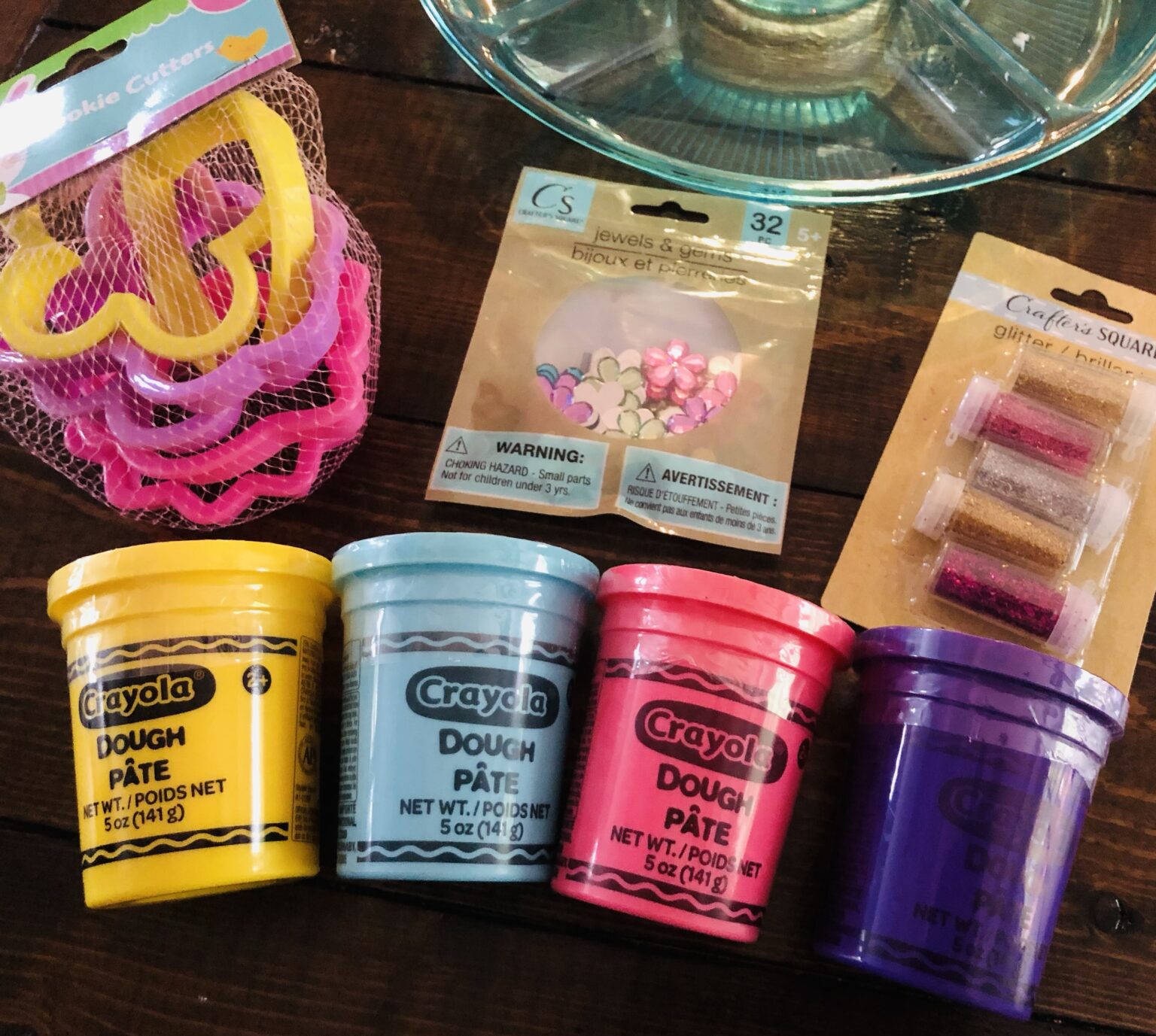 Spring Play Dough Activity Tray - Glitter On A Dime